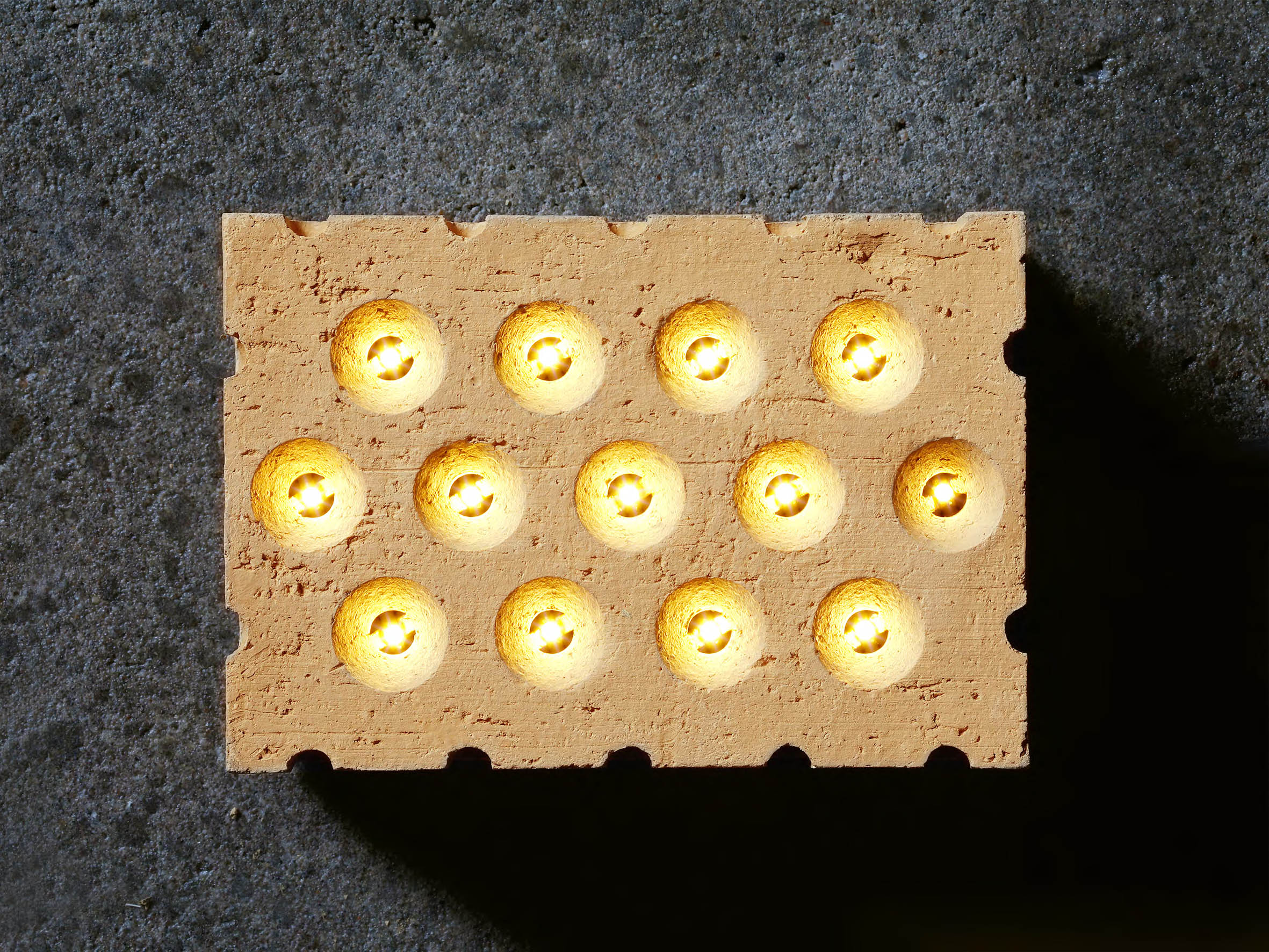 Brittle Objects - German Design Graduates